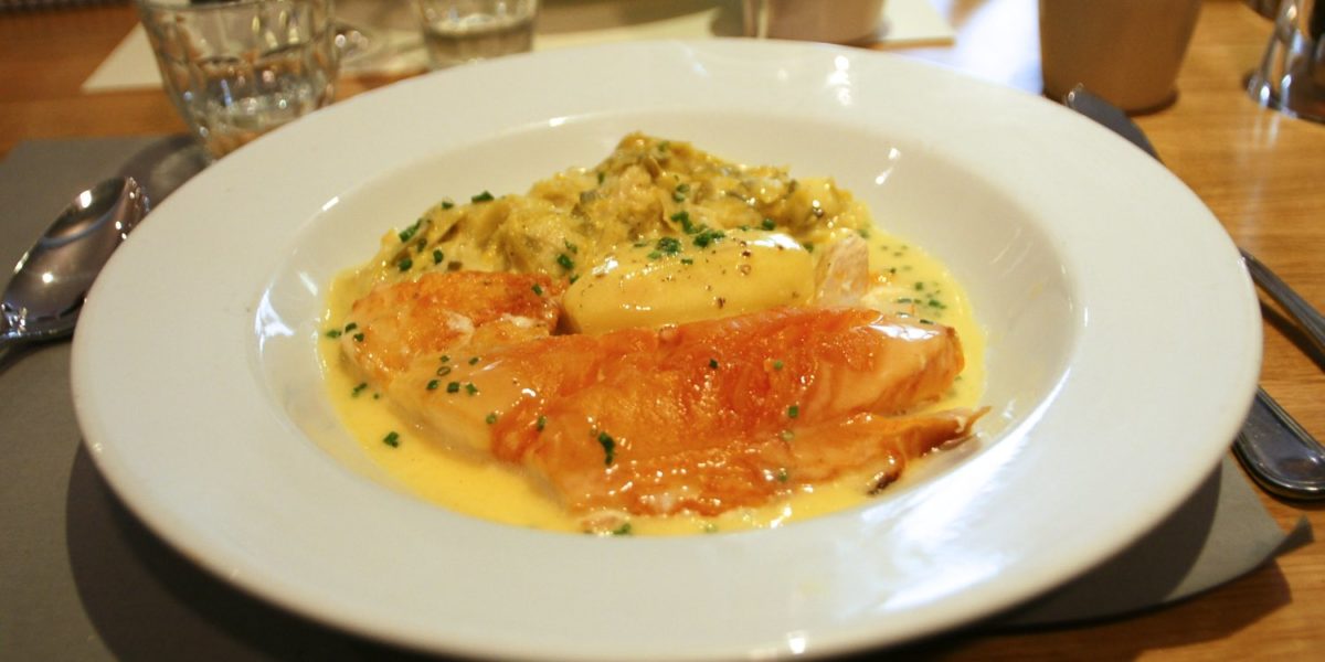 haddock pommes vapeur (Haddock with steamed potatoes) – Bistros of Paris